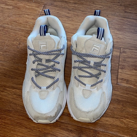 Fila | Shoes | Fila Ray Tracer Chunky Sneaker Size 75 | Poshmark